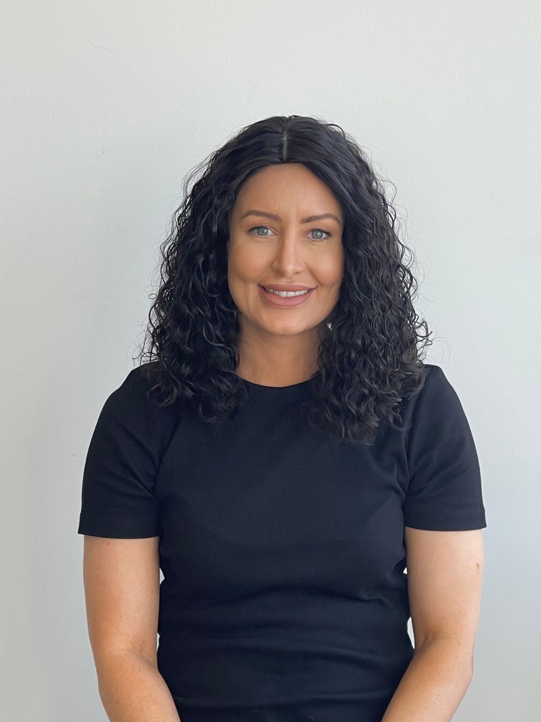 16" Curly Natural Black Silk Topper – Beverly May Hair